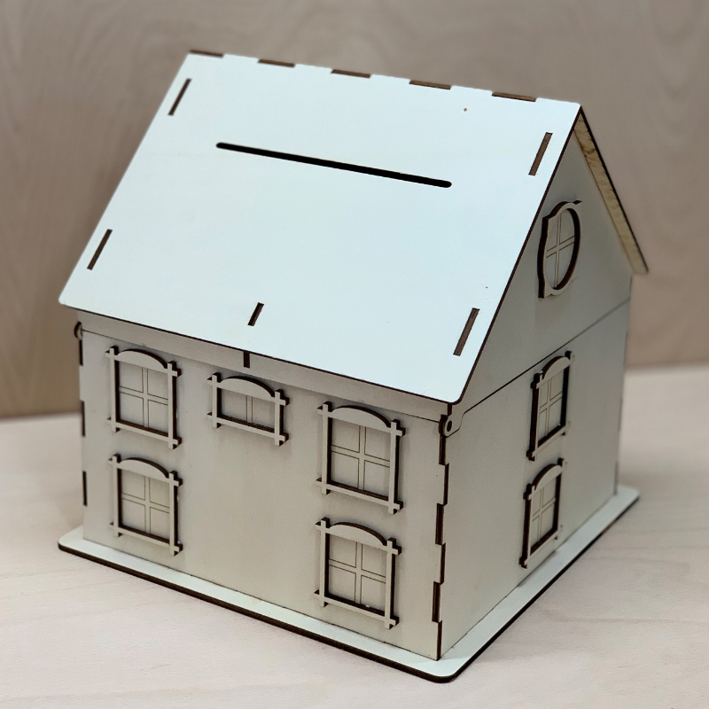 Leseni hranilnik v obliki hiške - LUXURY_GBOX